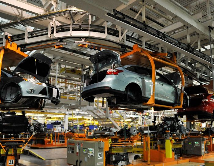 Whitmer Floats Tax Rebate Plan for New Vehicle Sales, Ties Higher ...