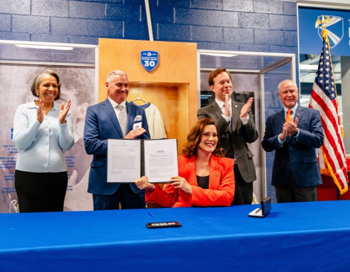 MichAuto-Supported Distracted Driving Legislation Signed Into Law ...