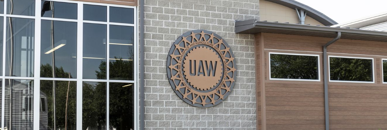 Autoline’s John McElroy Discusses Where the UAW Strike Stands and Why it Must End Now - MichAuto