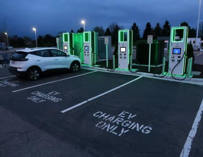 Detroit, Ann Arbor Getting Federal Funds for EV Charging Products ...